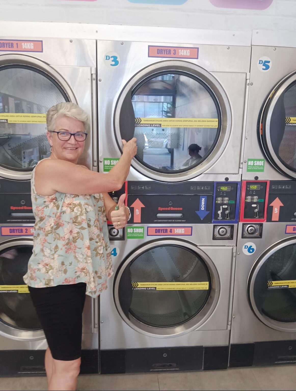 Happy Laundromat: Your Trusted Laundry Solution for Fast and Eco ...